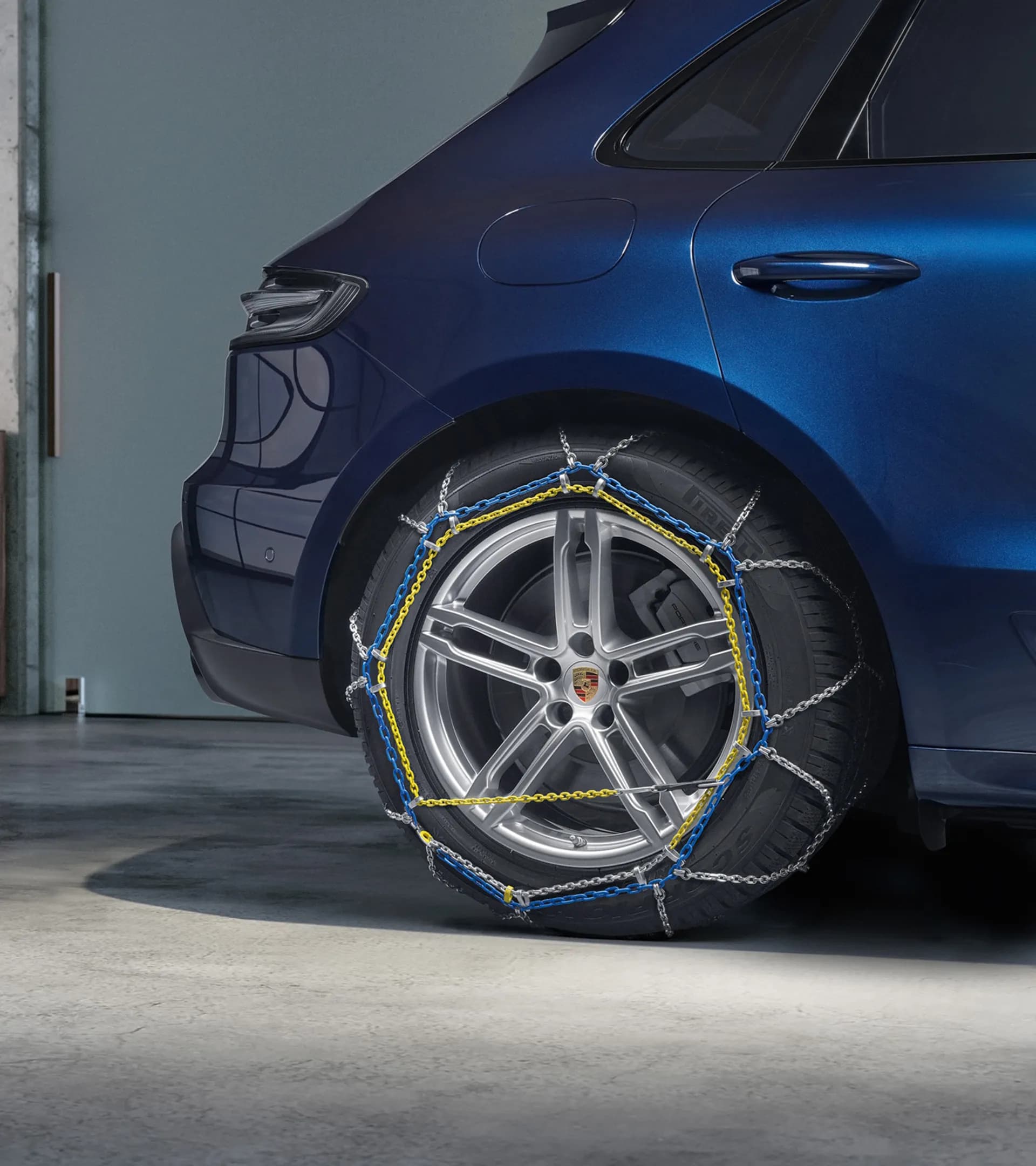 Porsche Snow Chains for Macan (I, II & III) | PORSCHE SHOP
