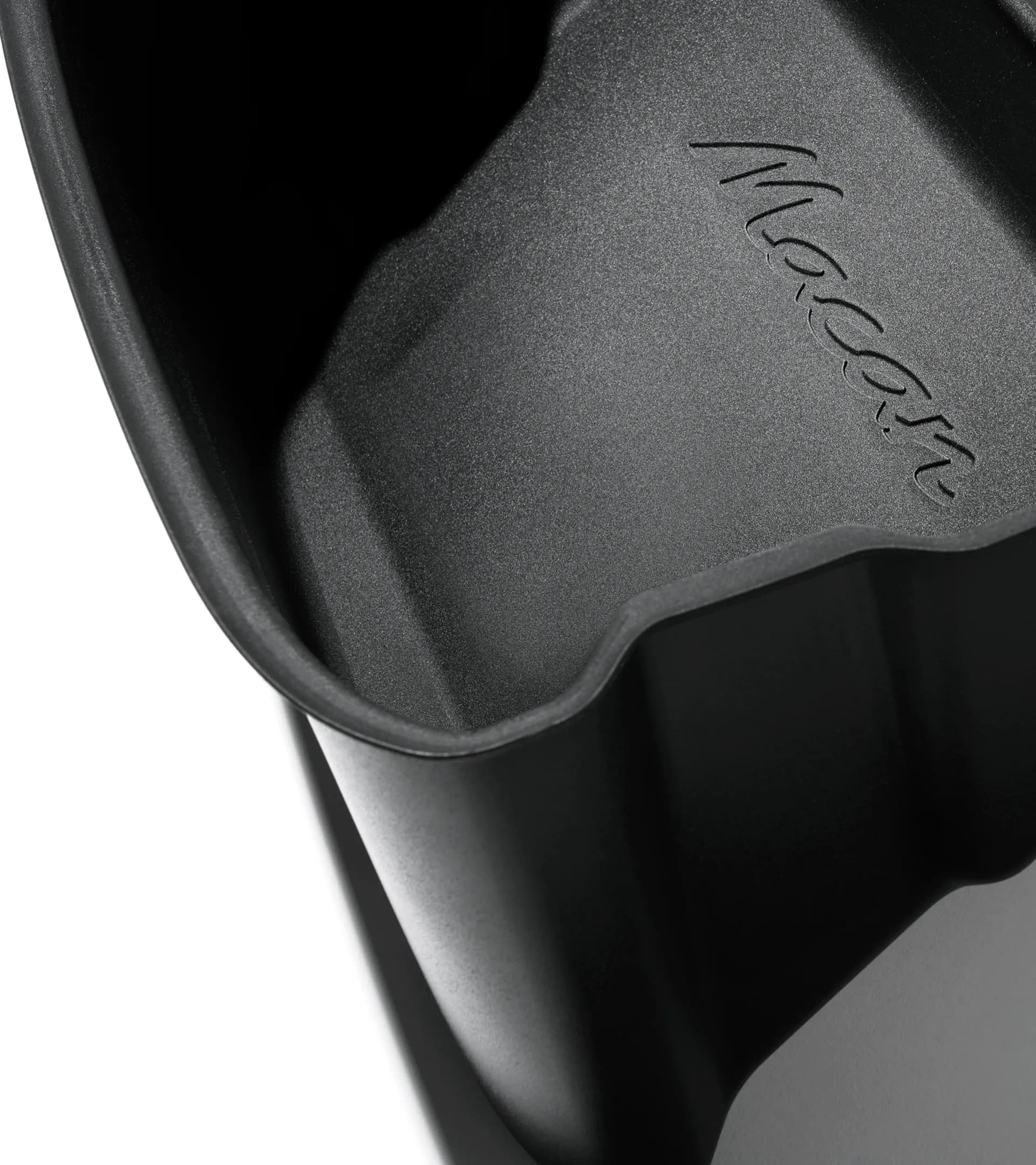 Luggage compartment liner, front - Macan Electric | PORSCHE SHOP