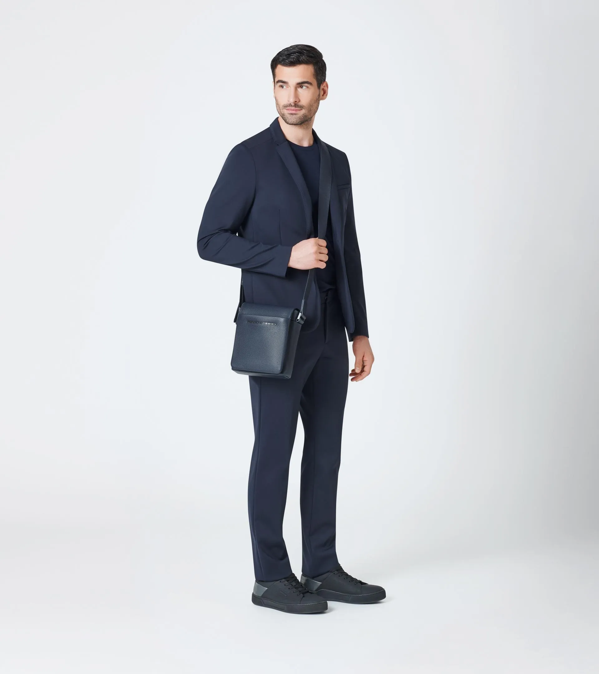 Cervo 2.1 Shoulder Bag XSVF | PORSCHE SHOP